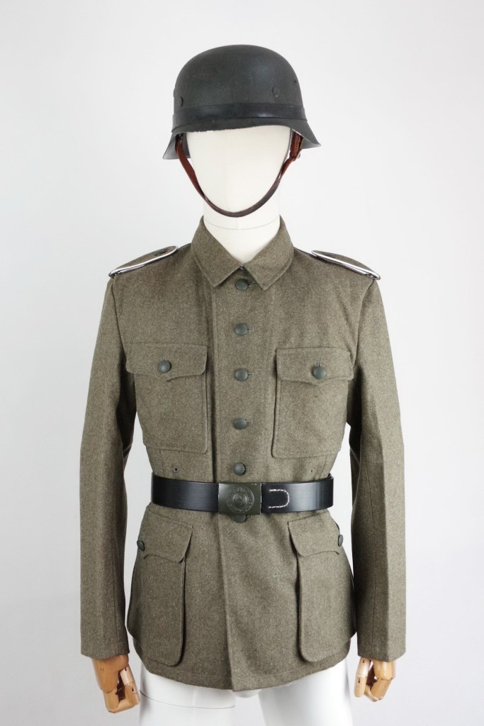 Wehrmacht/SS M42 Feldbluse Tunic - Feldgrau Militaria